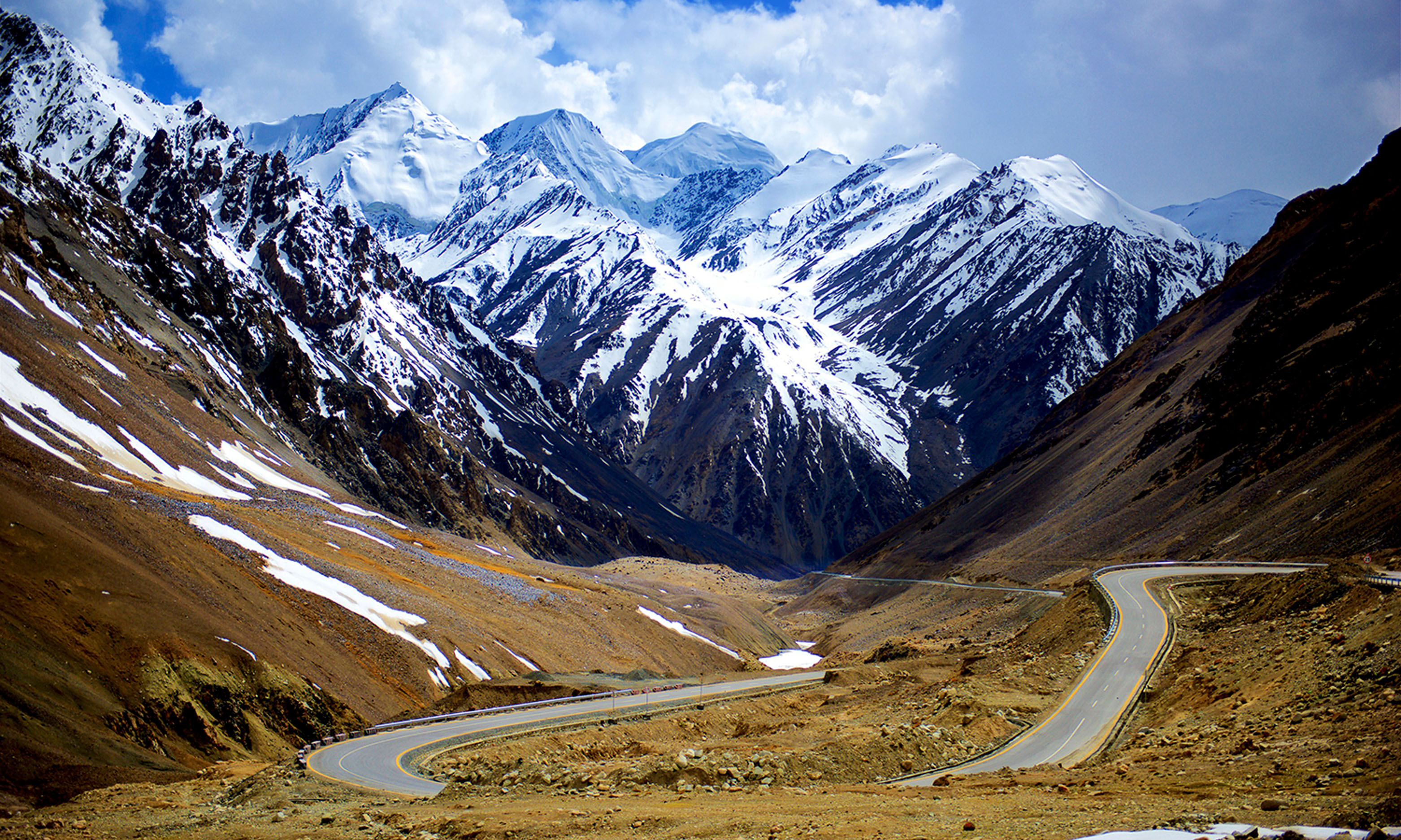 15 Best Places to Visit in Gilgit Baltistan 2024 | Tripfore 15 Best Places to Visit in Gilgit Baltistan 2024 | Tripfore